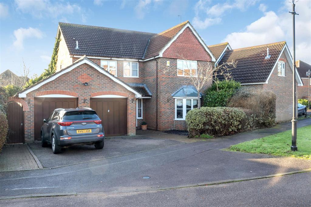 Ravel Close, Old Farm Park, Milton... 4 bed detached house - £700,000