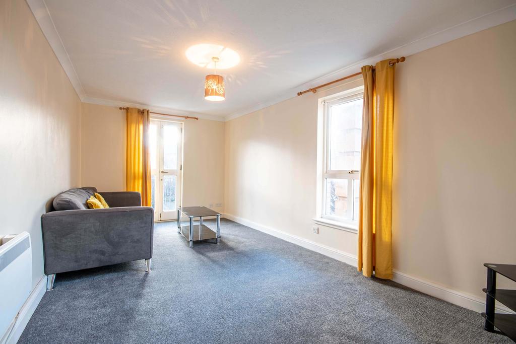 Morrison Circus Edinburgh EH3 8DW United Kingdom 2 bed flat - £1,295 ...