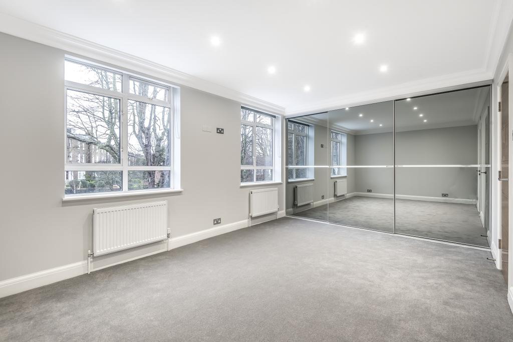 Harley Road Primrose Hill NW3 4 bed house - £10,833 pcm (£2,500 pw)