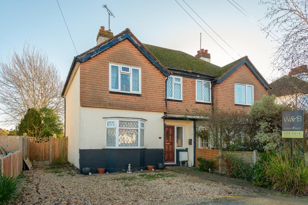 Russell Drive, Swalecliffe, Whitstable 3 bed semi-detached house - £425,000