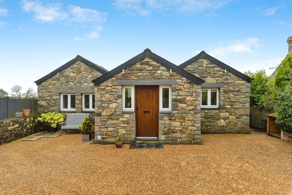 Abererch, Pwllheli, LL53 2 bed cottage for sale - £345,000