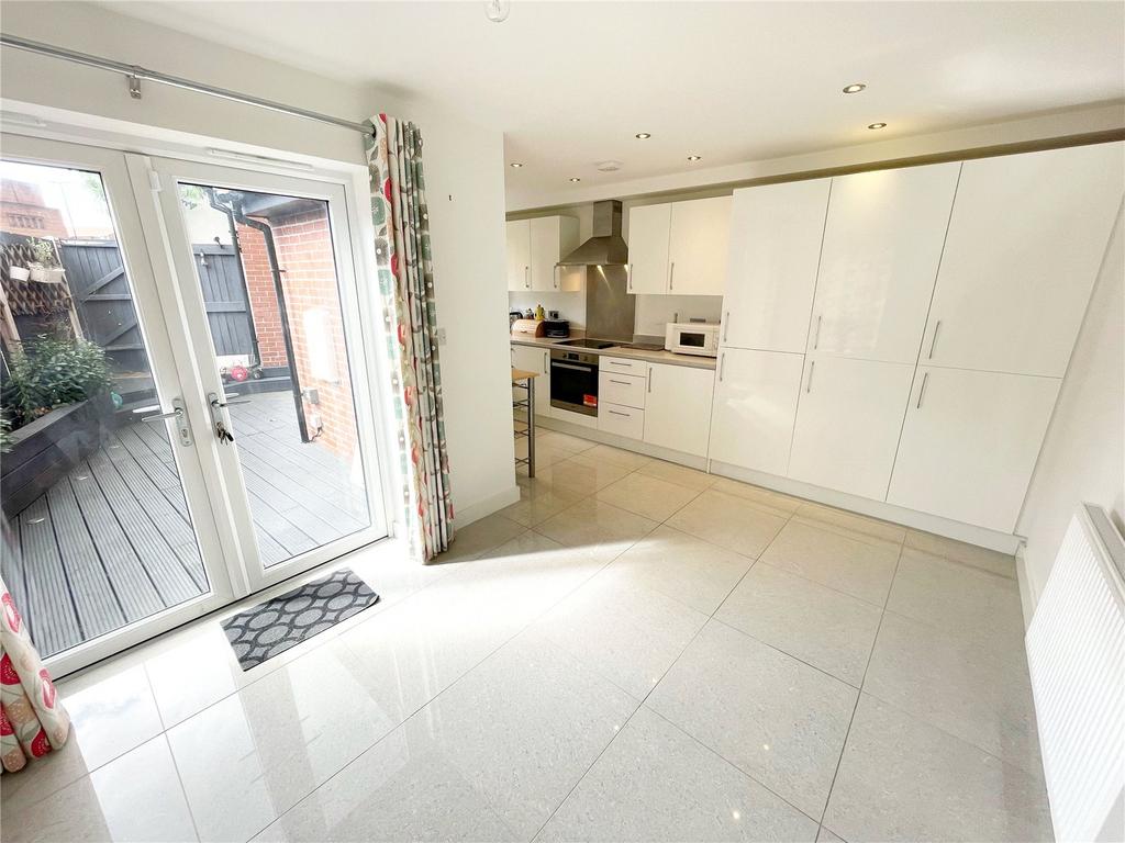 Charles Street, Chester, CH1 4 bed end of terrace house - £350,000