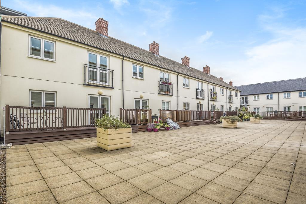 Marriotts Walk, Witney, OX28 2 bed apartment - £1,300 pcm (£300 pw)