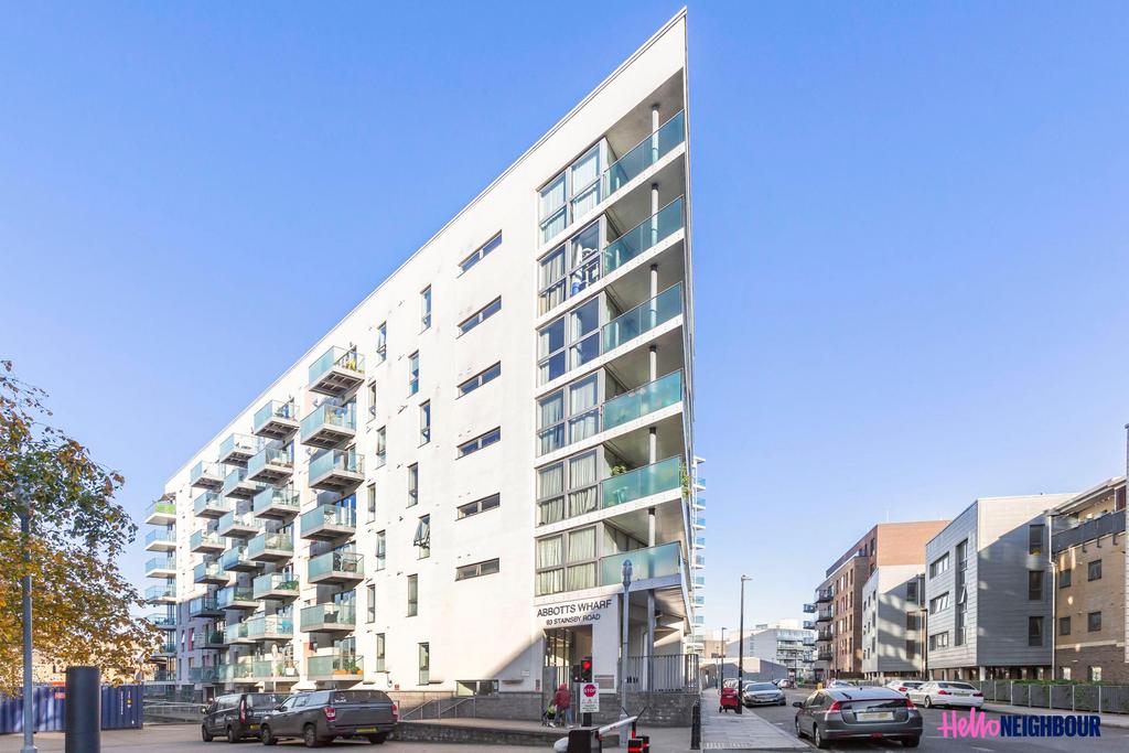 Abbott's Wharf, Stainsby Road, E14... 2 bed apartment - £2,000 pcm (£ ...