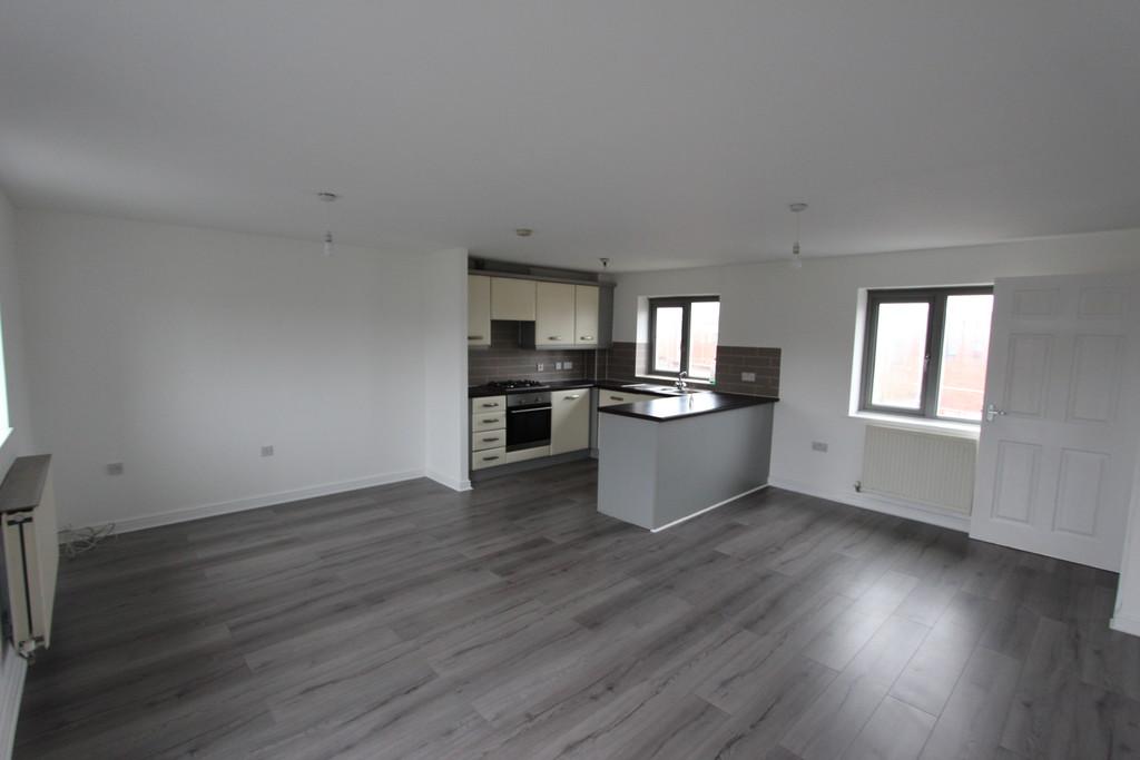 Burtons Park Road, Smiths Wood 2 bed apartment - £159,999