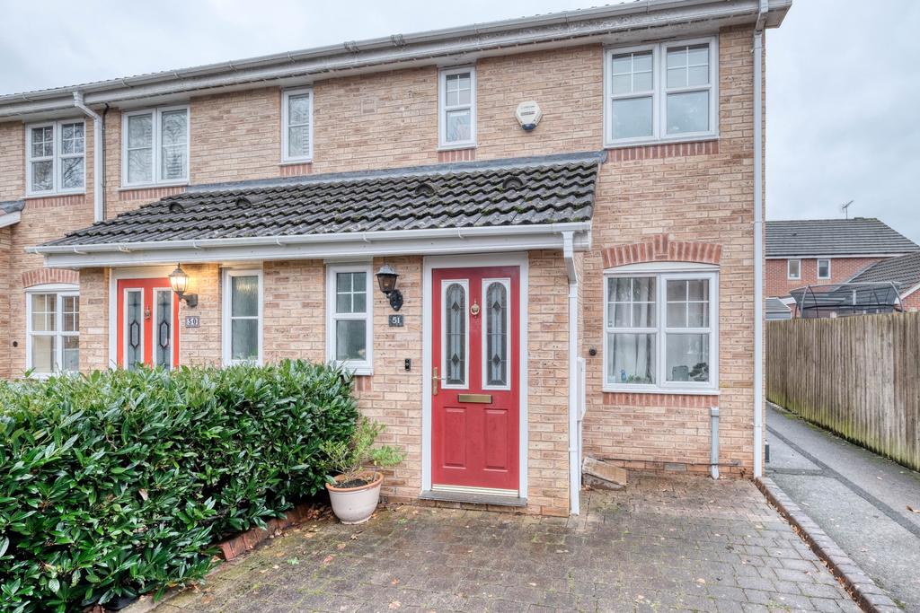 Wheatcroft Close, Redditch, B97 6UL 2 bed end of terrace house - £210,000