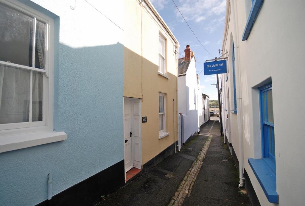 Vernons Lane, Appledore 2 bed cottage - £250,000