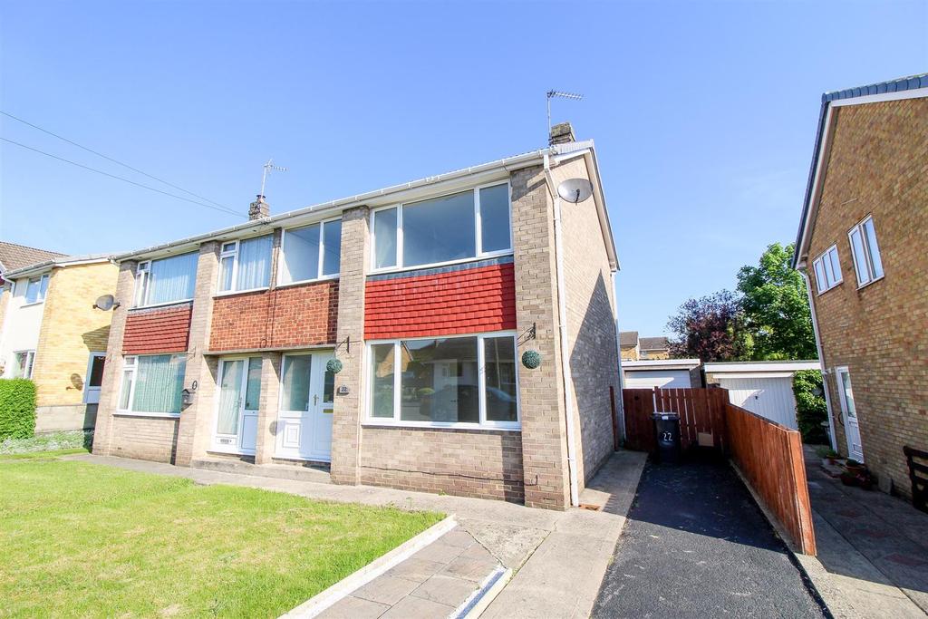 Whitcliffe Drive, Ripon 3 bed semi-detached house - £250,000