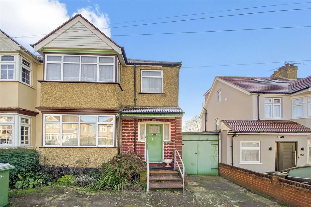 Weald Lane, Harrow 3 bed semi-detached house for sale - £575,000
