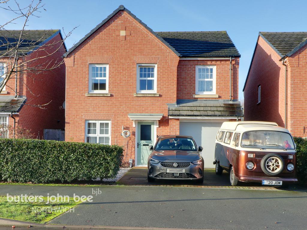 Western Way, Northwich 4 bed detached house - £350,000