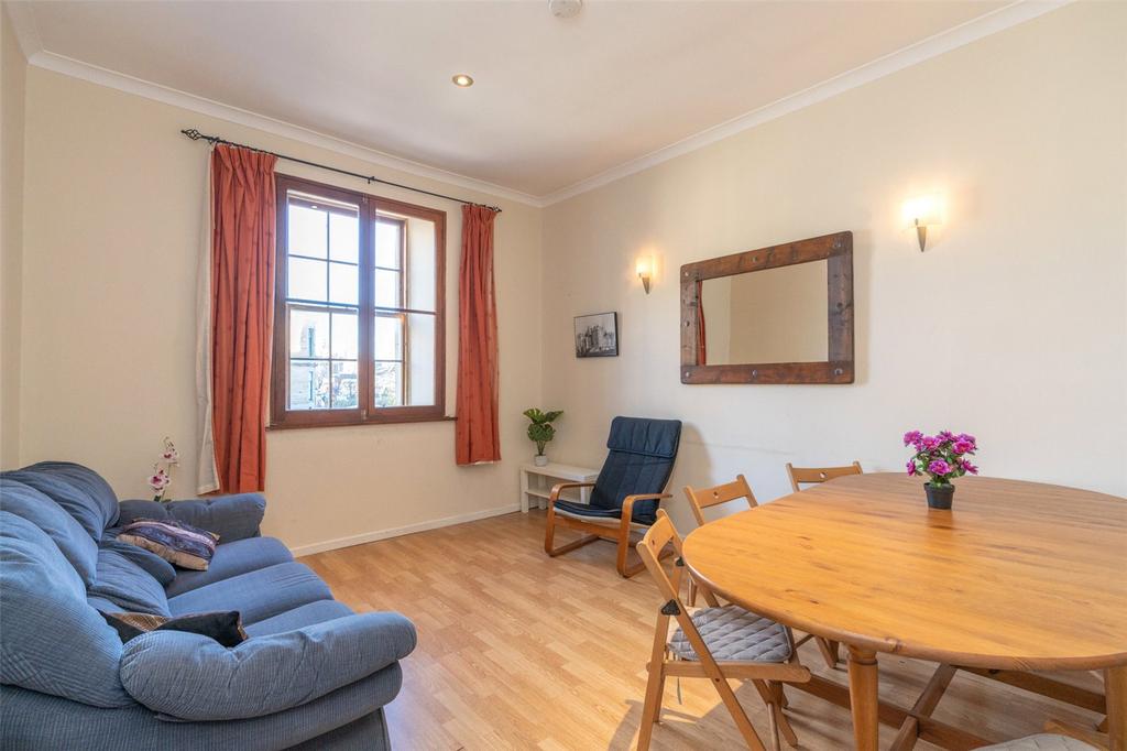 13A Grange Court, Edinburgh, EH9 2 bed flat - £255,000