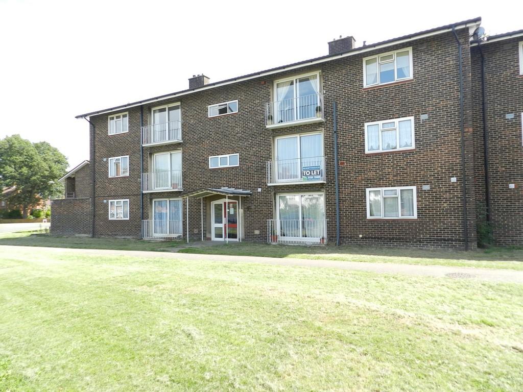 Northgate, Crawley 2 bed flat - £1,050 pcm (£242 pw)