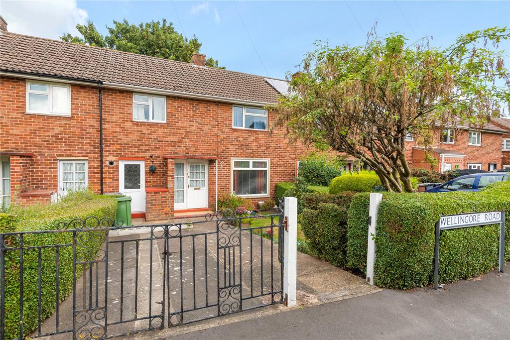 Wellingore Road, Lincoln, LN2 3 bed terraced house - £139,950