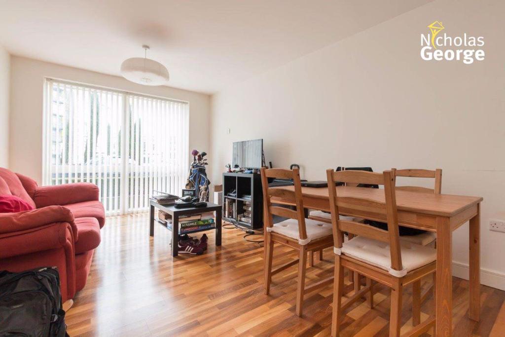 Hemisphere Apartments, Edgbaston, B5 7RJ 1 bed flat - £750 pcm (£173 pw)