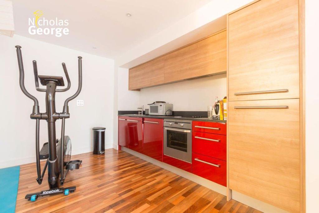 Hemisphere Apartments, Edgbaston, B5 7RJ 1 bed flat - £750 pcm (£173 pw)