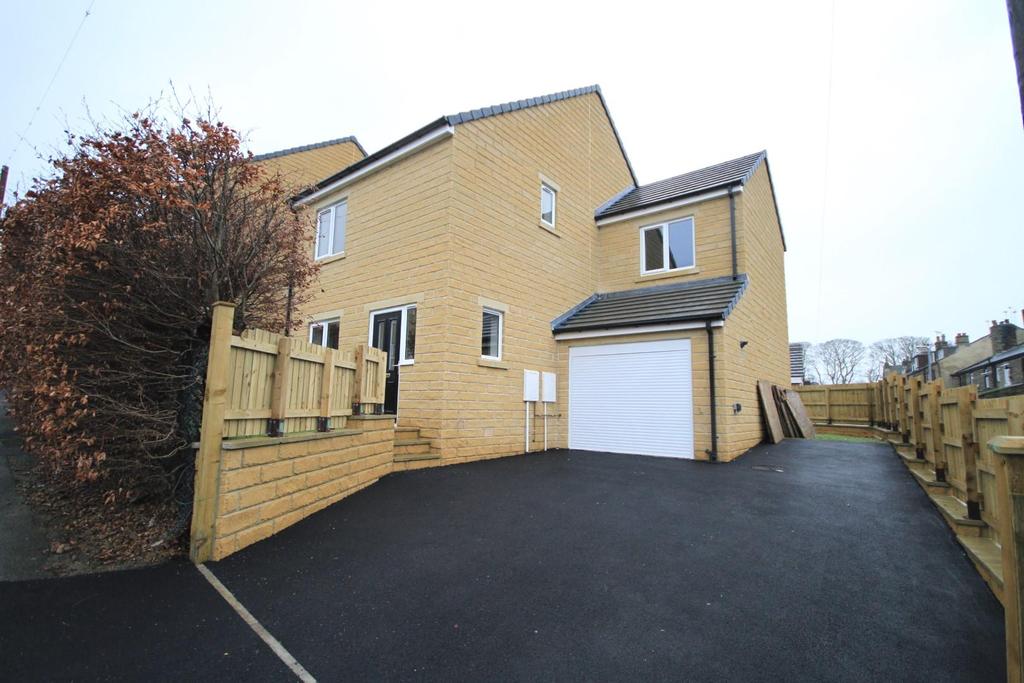 Stott Terrace, Eccleshill, Bradford 5 bed detached house - £299,950