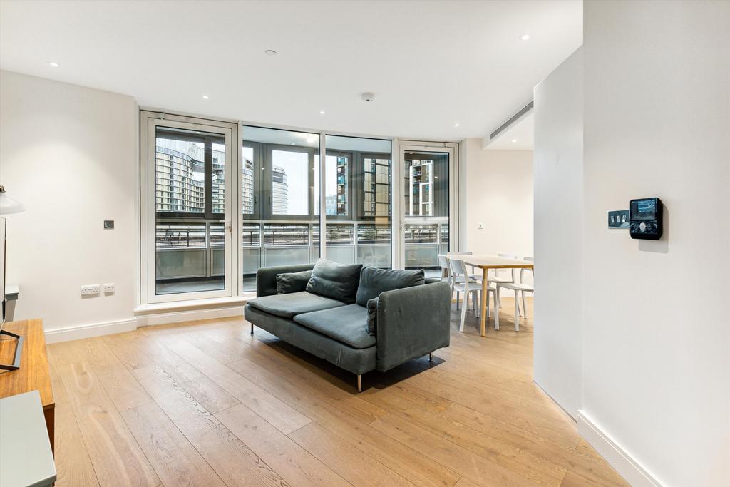 Sophora House, London, SW11 1 bed apartment - £650,000