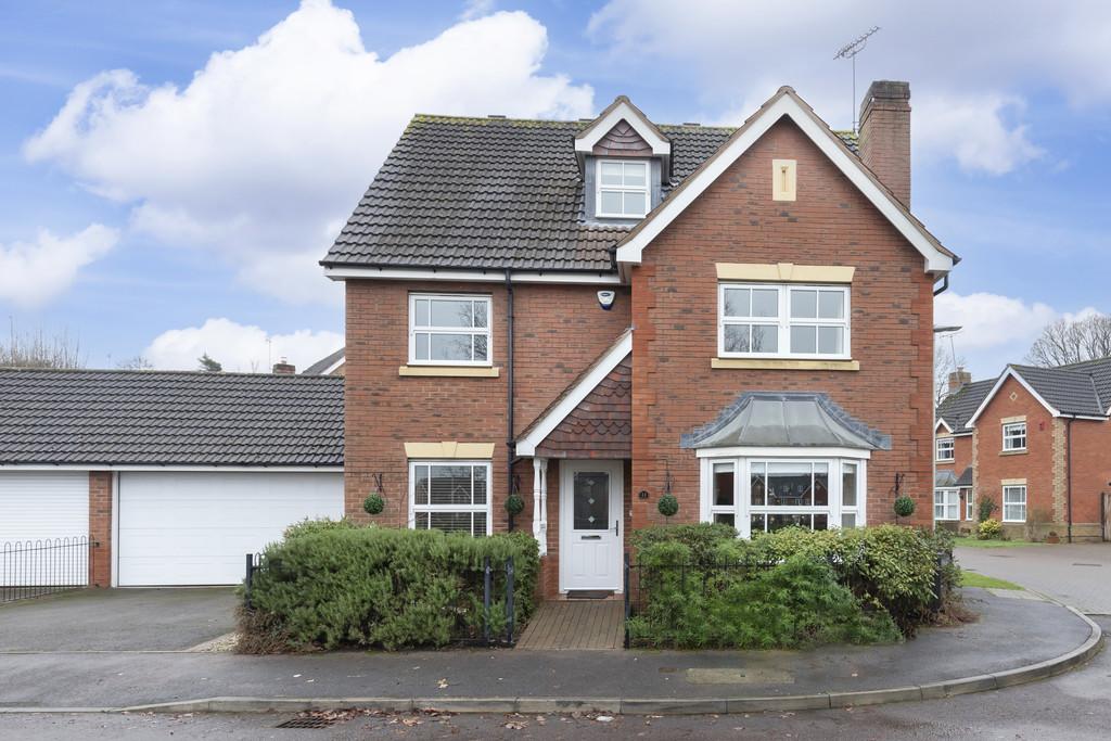 Grace Gardens, Cheltenham GL51 6QE 4 bed detached house - £850,000