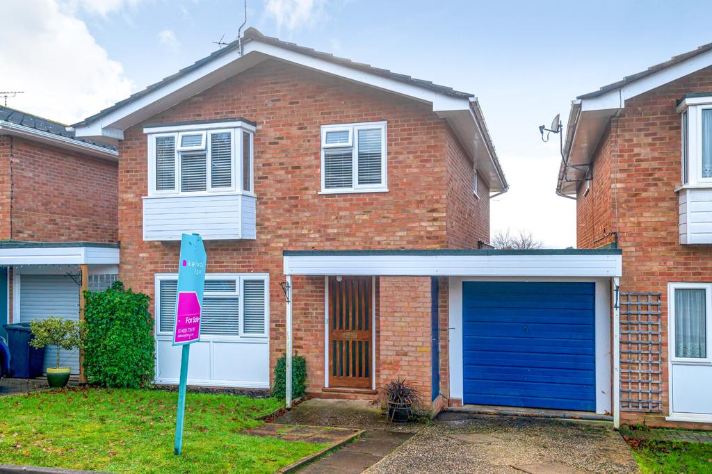 Liphook 4 bed detached house - £550,000