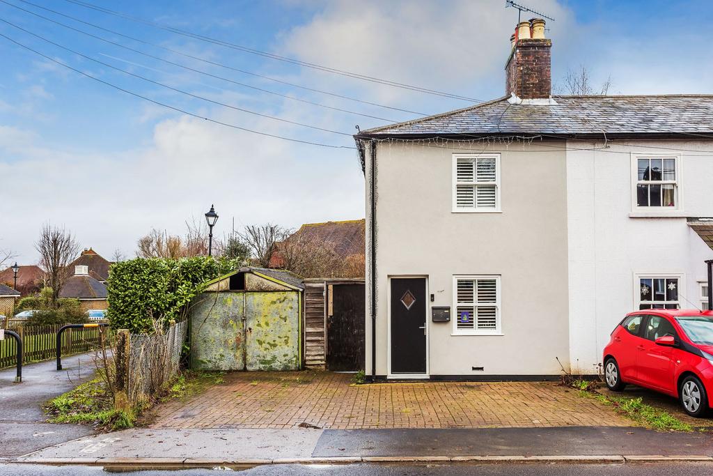Crouch House Cottages, Crouch House... 2 bed end of terrace house - £ ...