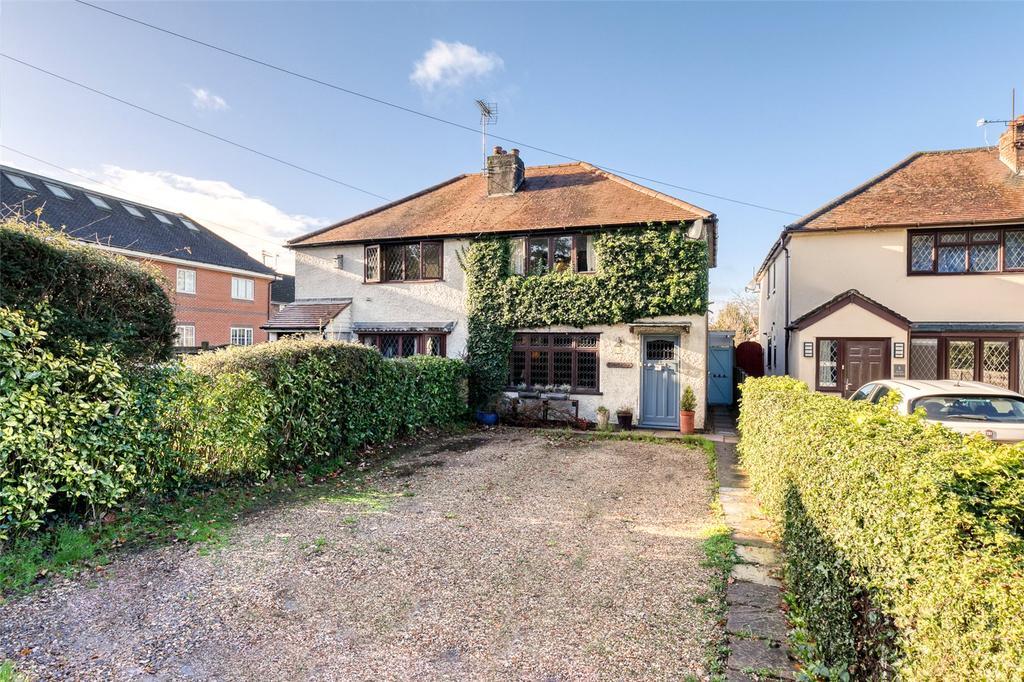 Terrace Road South, Binfield... 3 bed semi-detached house - £550,000