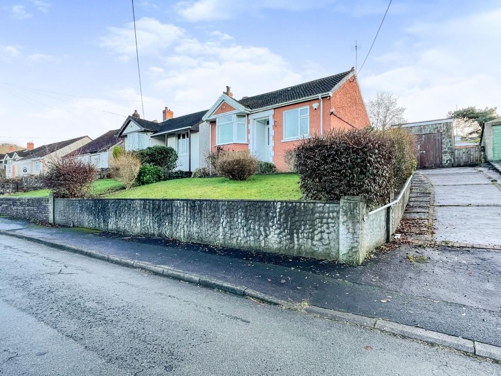 Pantiago Road, Pontarddulais... 3 bed bungalow - £155,000