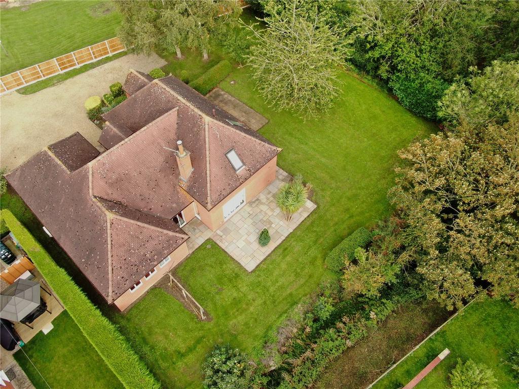 Main Road, Little Hale, Sleaford, Lincolnshire, NG34 4 bed detached ...