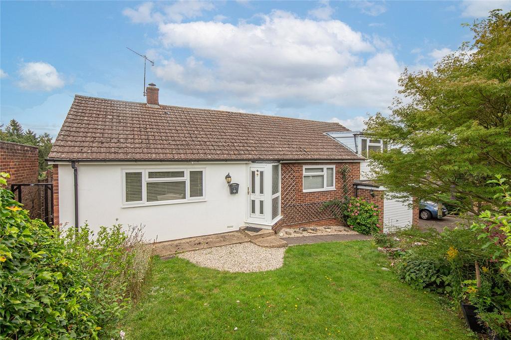 Glebe Road, Welwyn, Hertfordshire 3 bed bungalow - £650,000