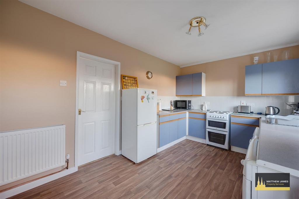 Briscoe Road, Holbrooks, CV6 - No... 3 bed semi-detached house - £215,000