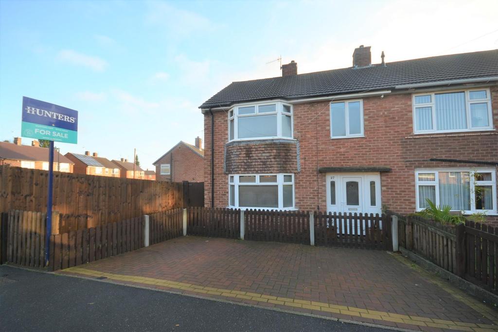 Loundeswood Avenue, Newbold... 3 bed semi-detached house - £170,000