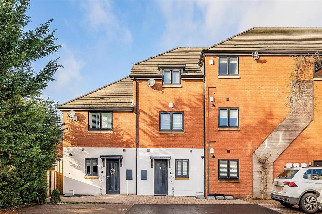 Trinity Way, Shirley, Solihull -... 3 bed townhouse - £340,000