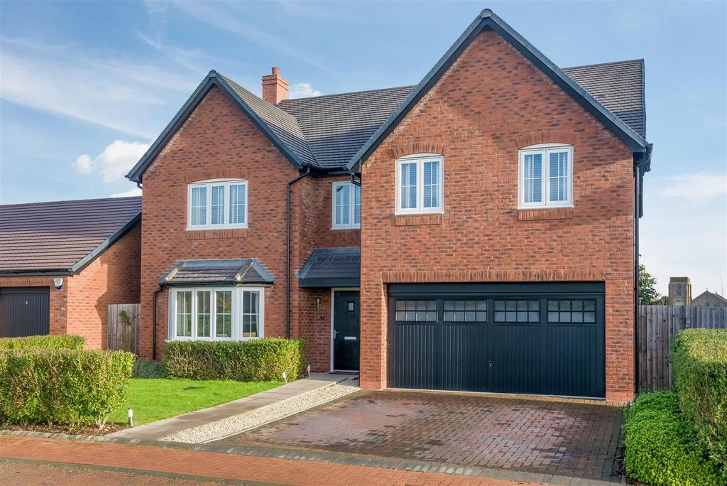 Riley Walk, Newbold on Stour... 5 bed house - £695,000