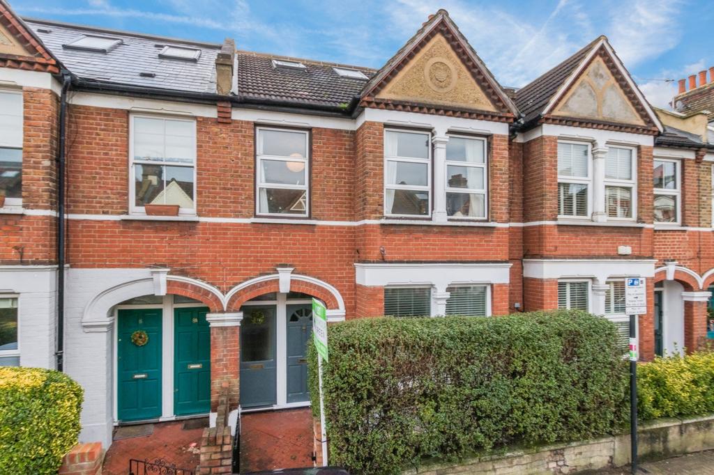 Penwith Road, Southfields, SW18 2 bed flat - £1,800 pcm (£415 pw)