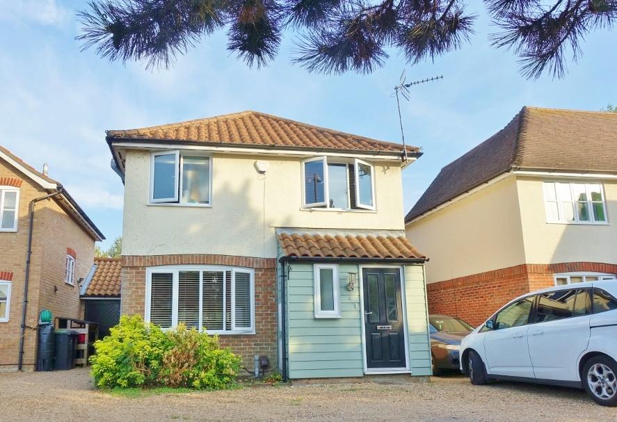 Felsham Chase, Burwell 3 bed detached house - £1,300 pcm (£300 pw)