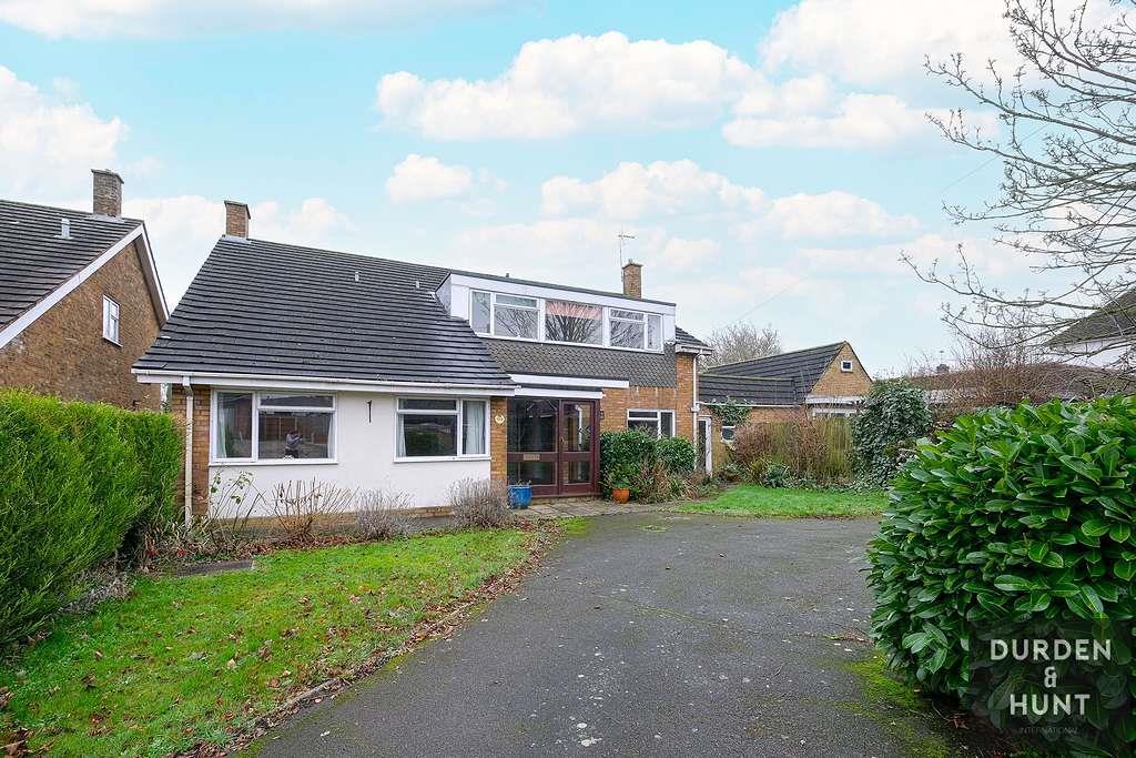 Nine Ashes Road, Ingatestone, CM4 4 bed detached house - £900,000