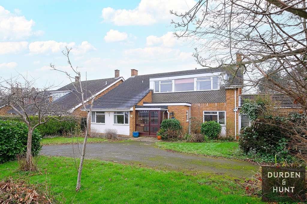 Nine Ashes Road, Ingatestone, CM4 4 bed detached house - £900,000