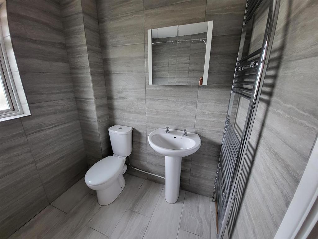 Guildford Park Avenue, Guildford 4 bed property - £2,300 pcm (£531 pw)