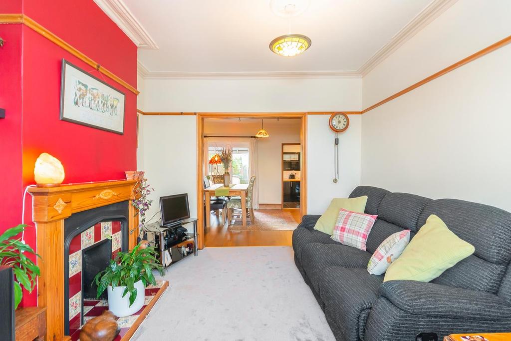 Whitehall Gardens, Whitehall 2 bed terraced house - £335,000