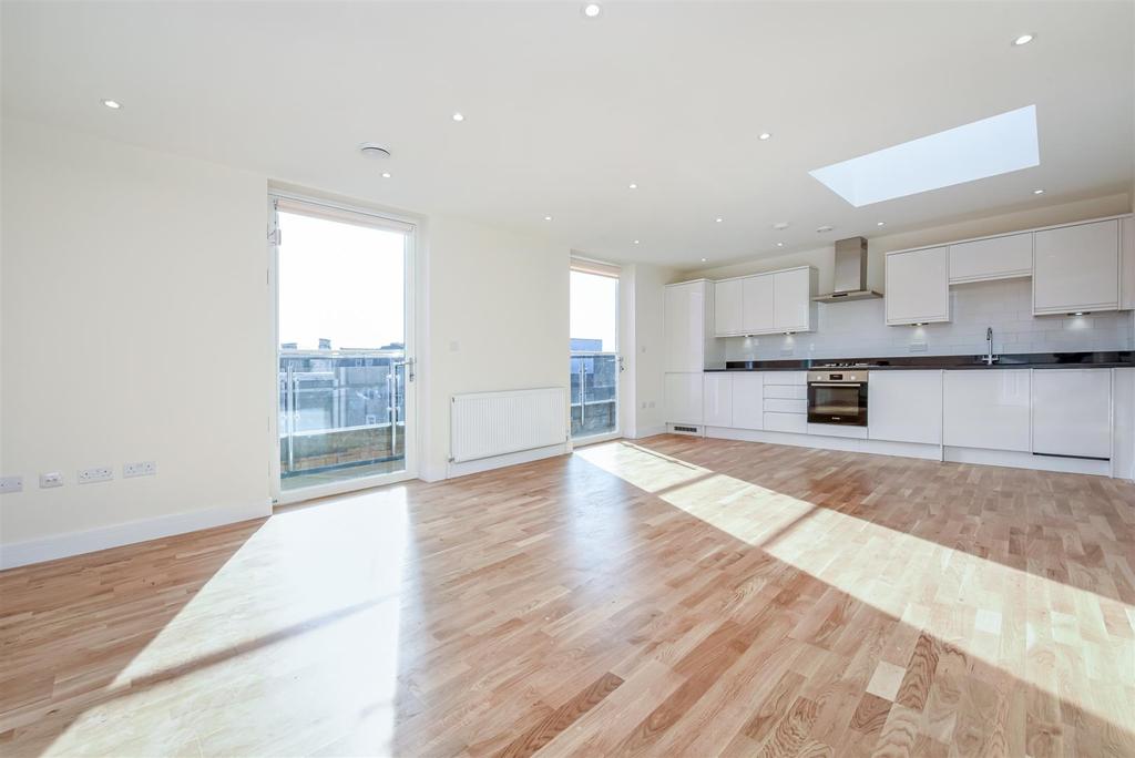Rye Lane Peckham London 1 bed flat - £1,700 pcm (£392 pw)