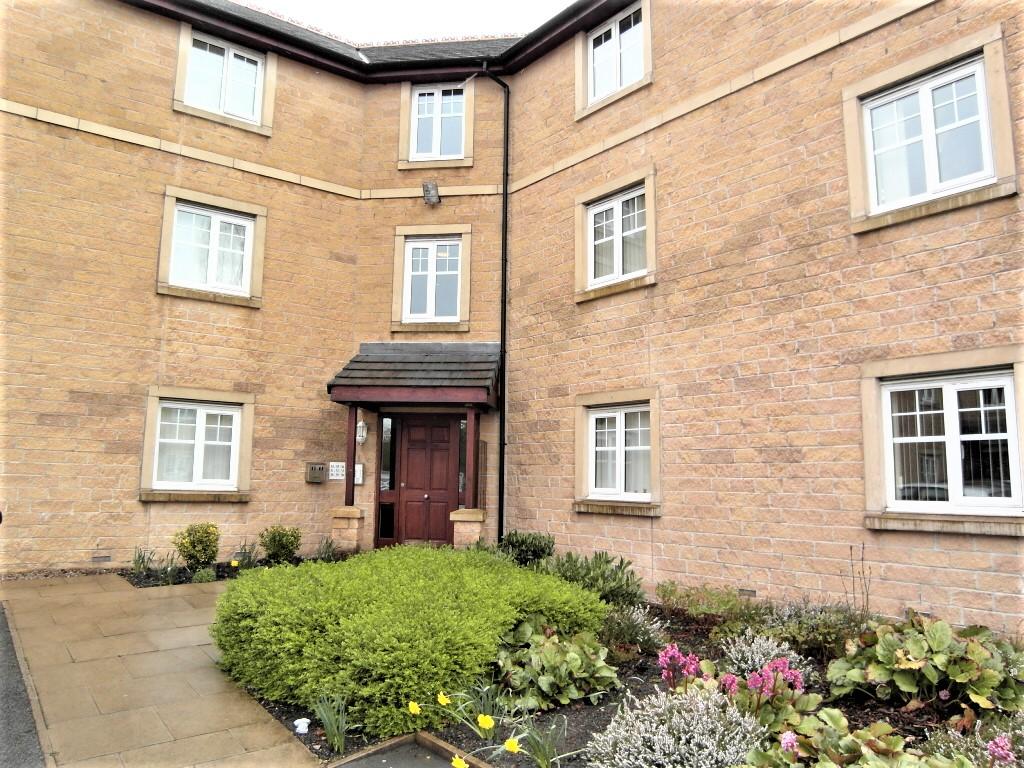 Clayton Fold, Burnley, BB12 2 bed flat - £550 pcm (£127 pw)