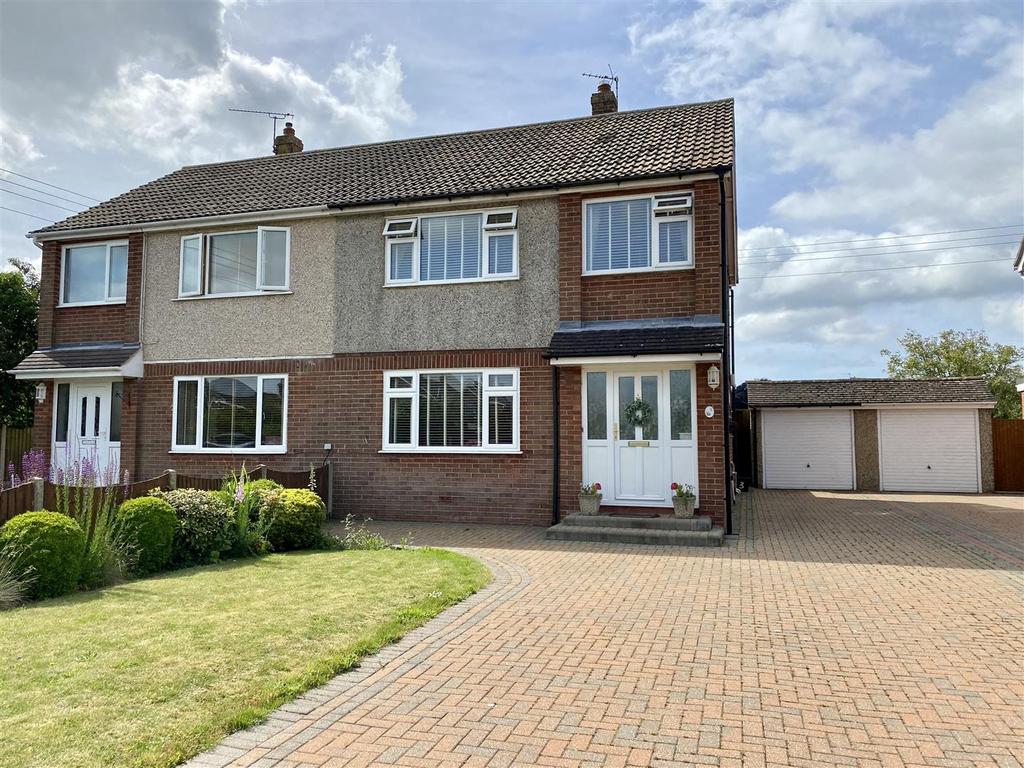 Broadlands Avenue, New Romney 3 bed semi-detached house - £1,350 pcm (£ ...