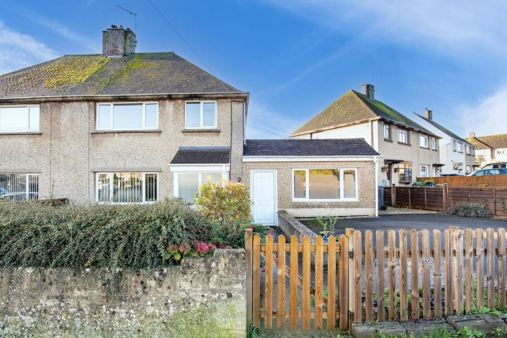 Schofield Avenue, Witney, OX28 3 bed semi-detached house - £350,000