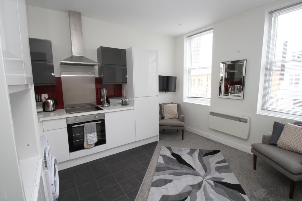 George Street, HU1 1 bed apartment - £500 pcm (£115 pw)