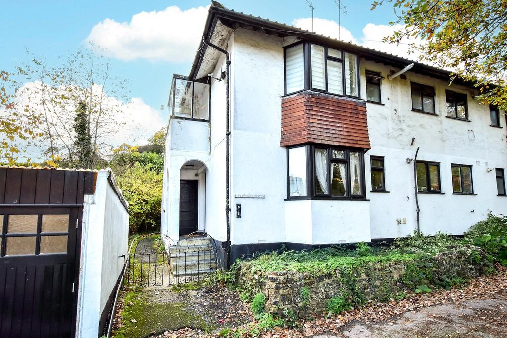 Parsonage Place, Station Road... 2 bed maisonette - £375,000