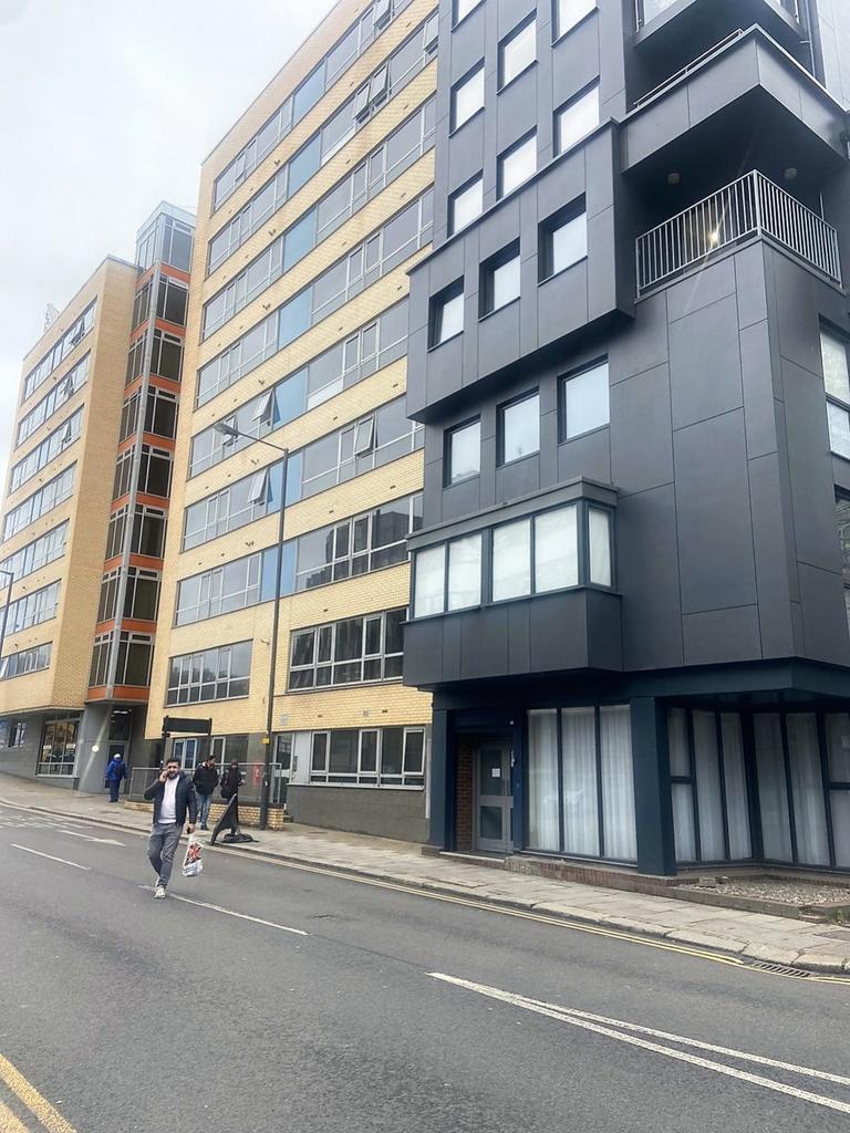Kings Oak House, Harrow, HA1 1ND Studio - £1,200 pcm (£277 pw)