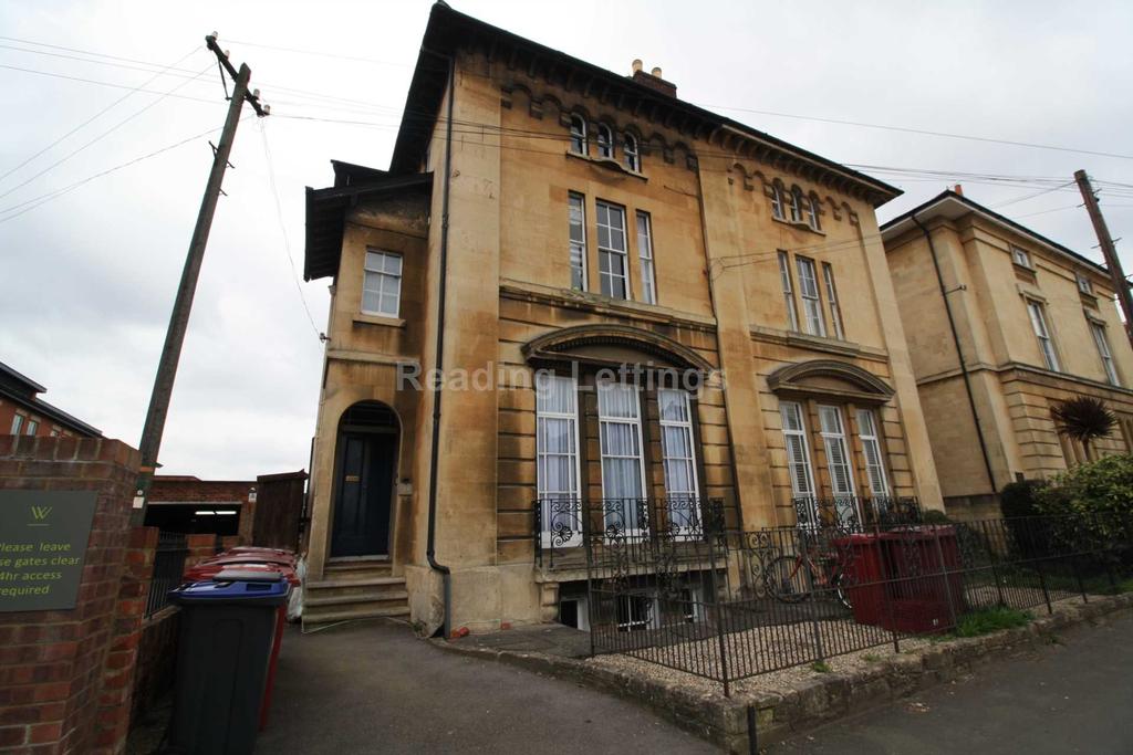 Eldon Road, Reading 1 bed flat - £825 pcm (£190 pw)