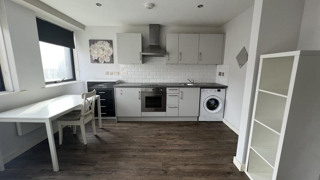Kings Oak House, Harrow Studio - £1,185 pcm (£273 pw)