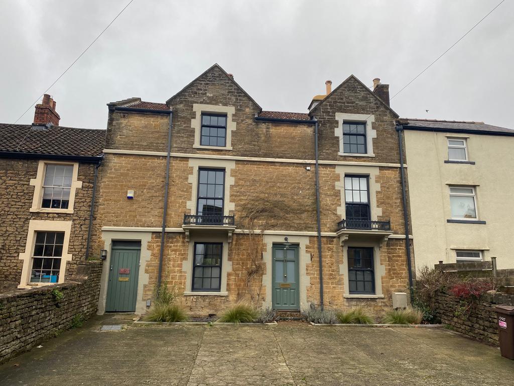 62 The Butts 6 bed townhouse - £2,500 pcm (£577 pw)