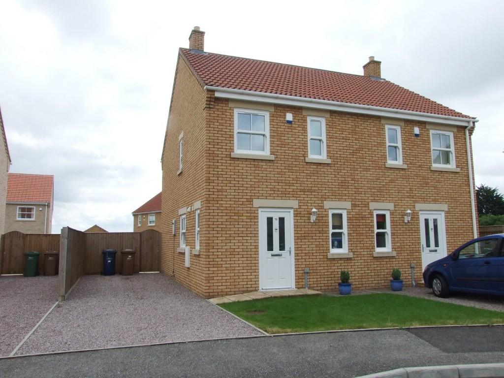 Valentine Close, Manea 2 bed semi-detached house - £775 pcm (£179 pw)