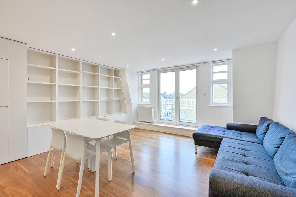 Erpingham Road, West Putney, London... 2 bed flat - £3,550 pcm (£819 pw)